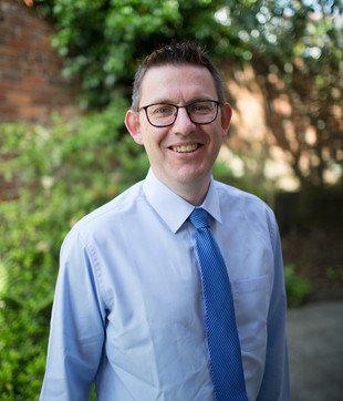 Our senior team : Positive Futures